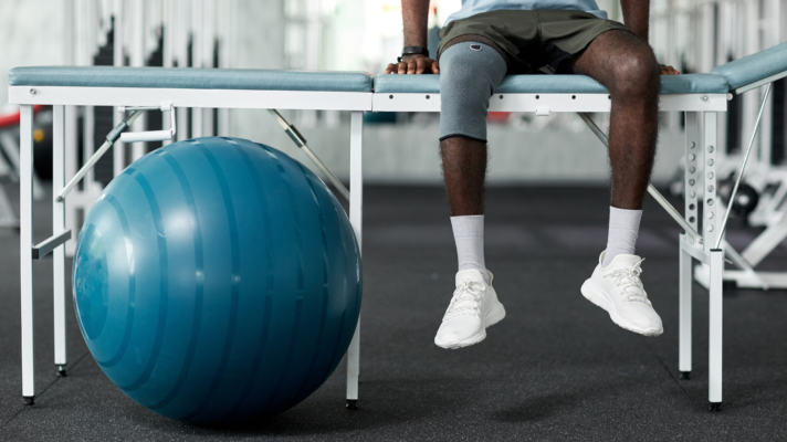 ACL Injury Recovery: Timeline & What to Expect in Physio